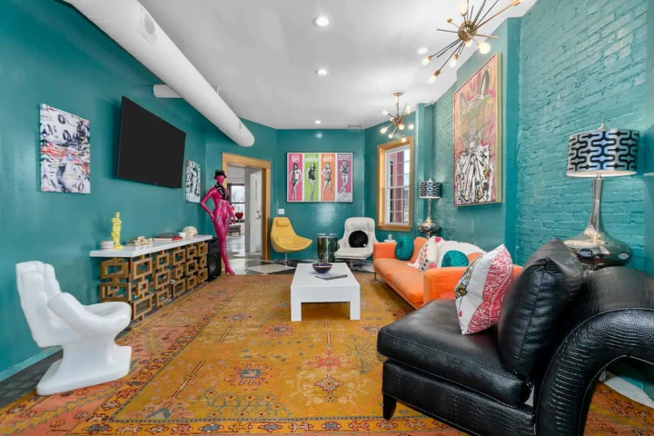 Stylish River Market Penthouse With Amazing Views - North Kansas City, MO