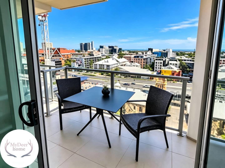 Modern City Escape Pool | 2br Apartment - Adelaide