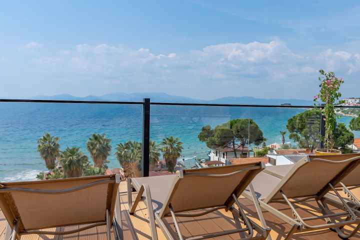 Rosy Suites ,2 Kişilik Bahçe Manzaralı Studio - Kuşadası