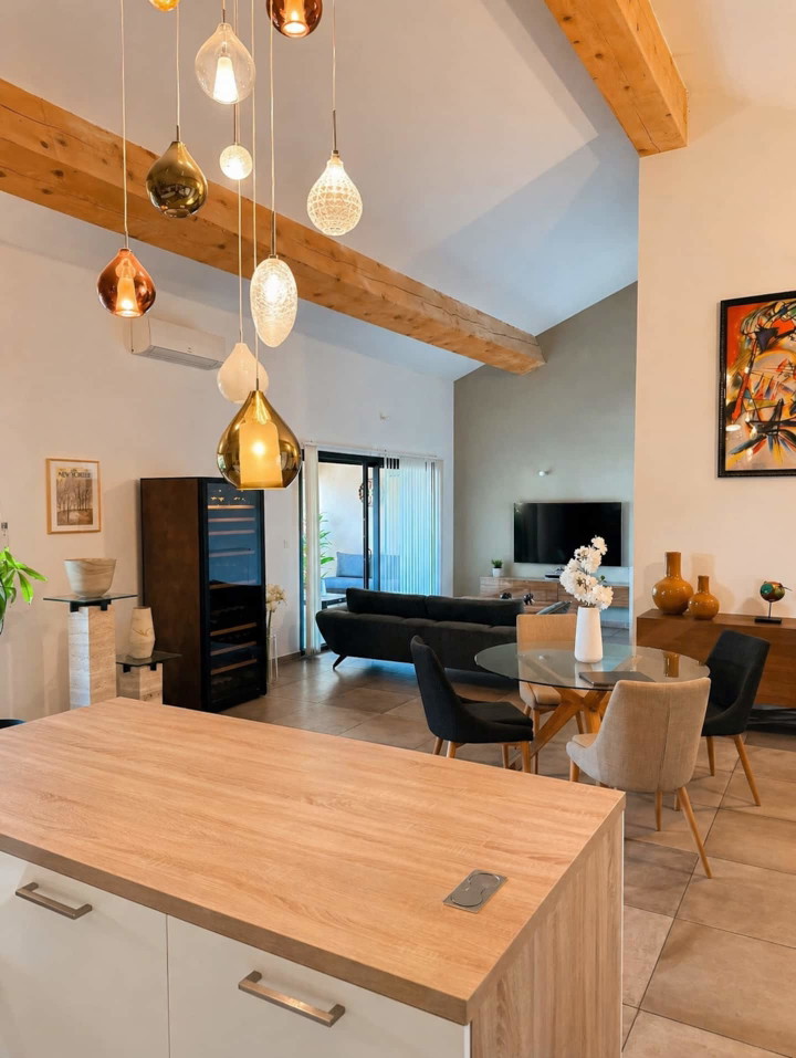 Grande Terrasse, 2 Parkings & Proche Centre - Le Thor