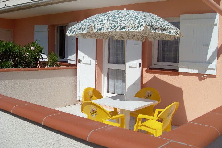 Studio Rdc à 400m De La Plage Avec Terrasse  Wifi - Saint-Cyprien