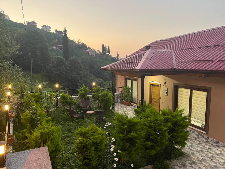 Doğanın İçInde Konaklama . - Rize