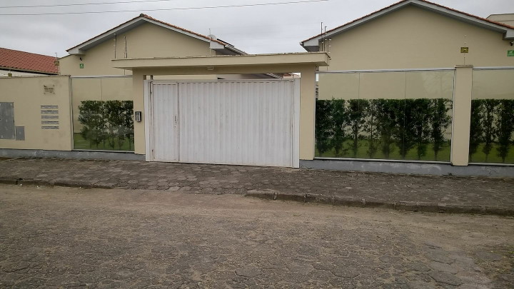Residência Nova Em Condomínio Fechado - Tubarão