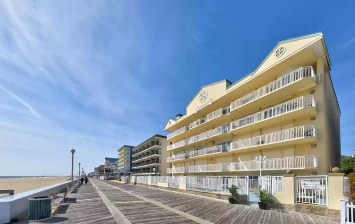 Gorgeous Large Direct Ocean Front Boardwalk/pool 2 Parking - Maryland