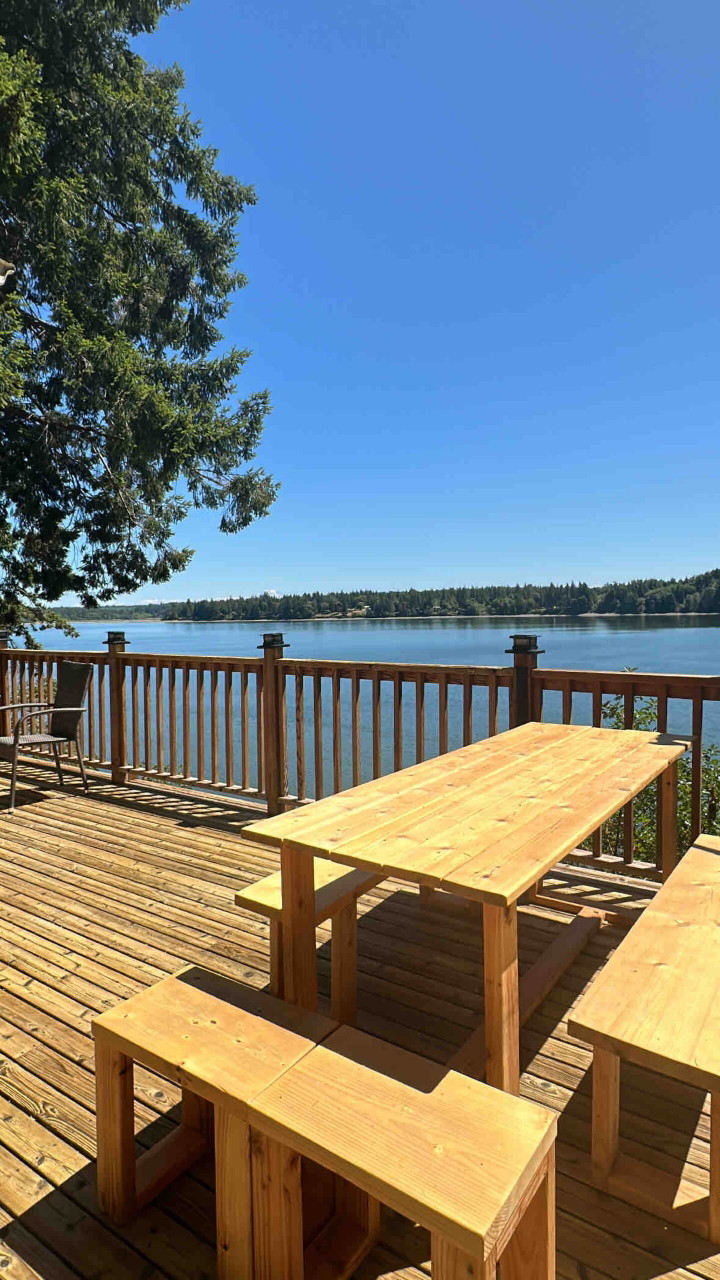 Shelton Waterfront Retreat - Shelton, WA