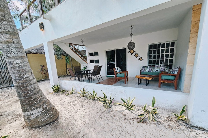 Tranquilidad, Palmeras Y Arena Con Marlene Y Pepe - El Cuyo