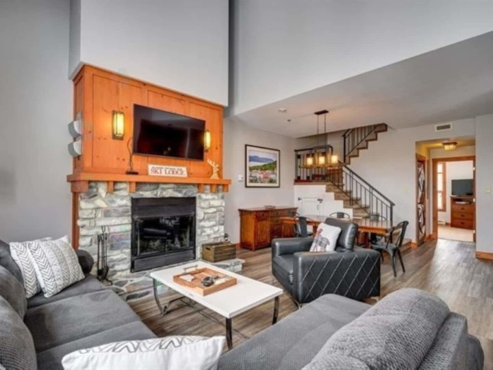 Les Eaux | Sauna | Walk/free Shuttle To Hill - Mont-Tremblant