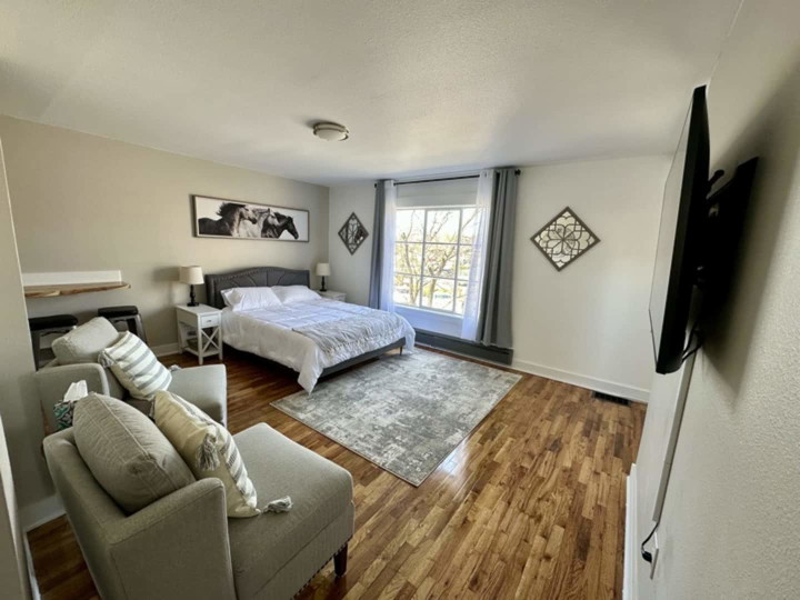 Clerf Suite 3 Downtown Ellensburg - Ellensburg, WA