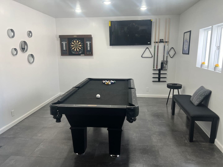 Modern Entertainment Suite - Gloversville, NY