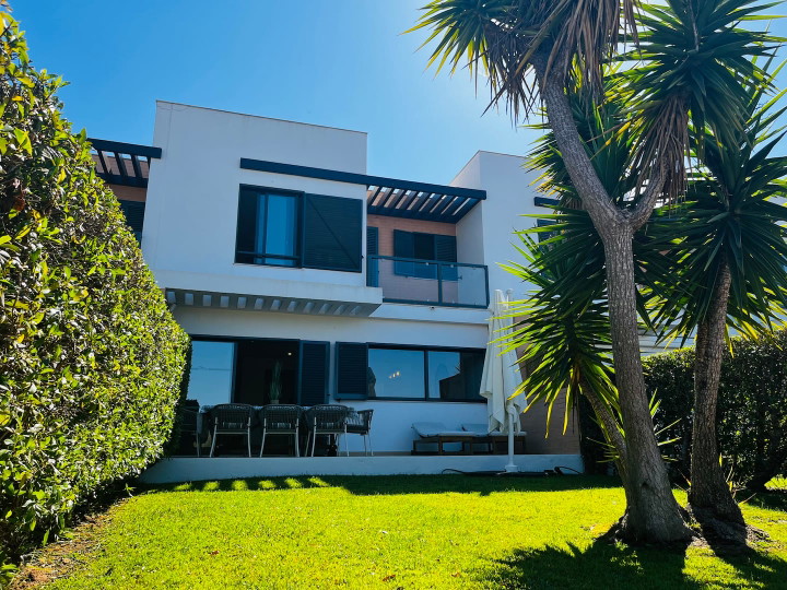 Charming Ocean View 3-bedroom House With Pool, Bbq - Guia