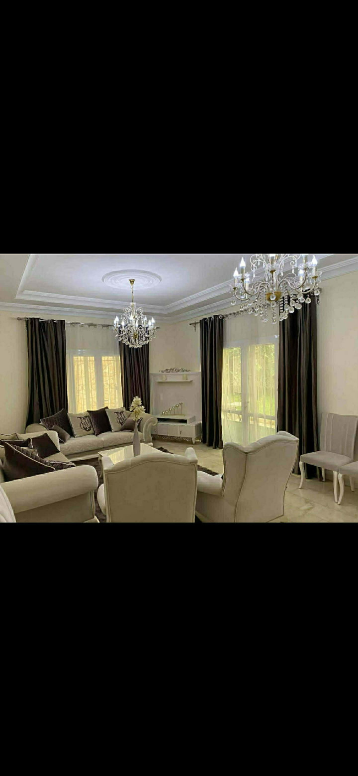 Villa Avec Piscine à Oran - Oran