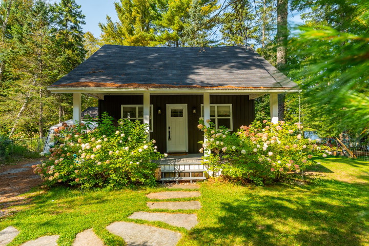 Pet Friendly | Mins To Arrowhead | Waterfront - Huntsville