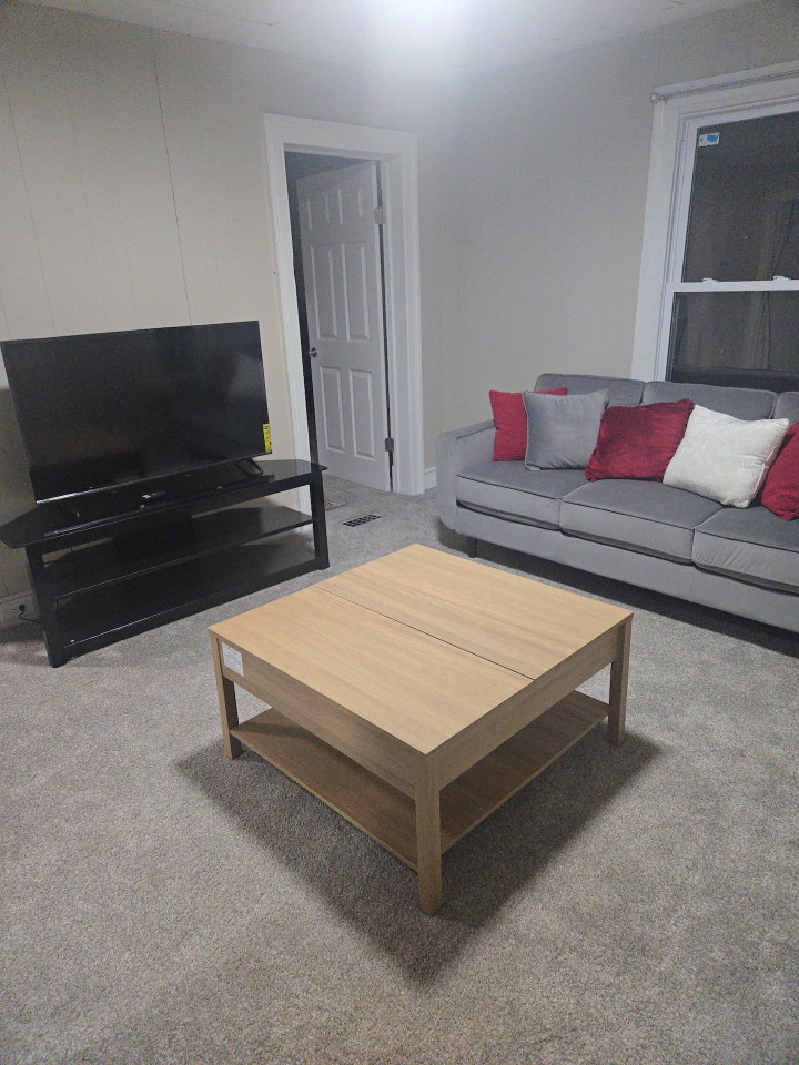 Upstairs Unit - Skaneateles, NY