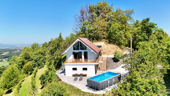 En Hribček - Slovenia