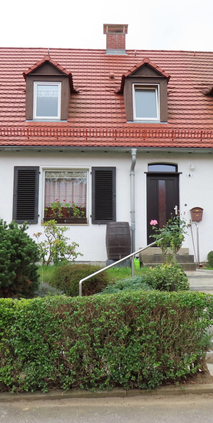 House With 2 Bedrooms + Garden Just For You - Drezda