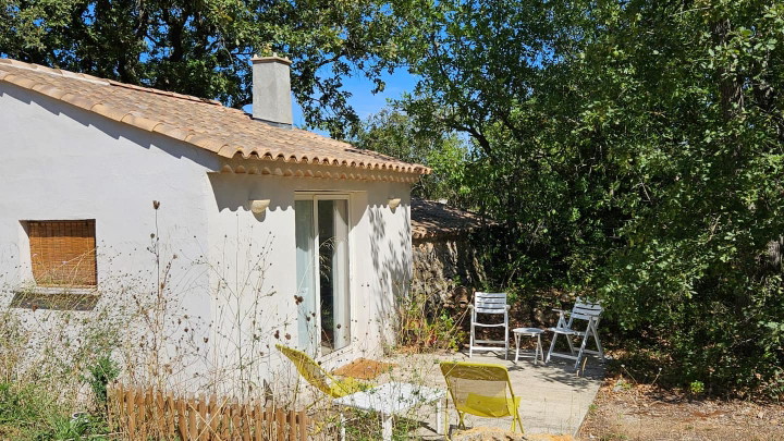 Cabanon En Pierre, Chevaux, Nature, Provence - Saint-Maximin-la-Sainte-Baume