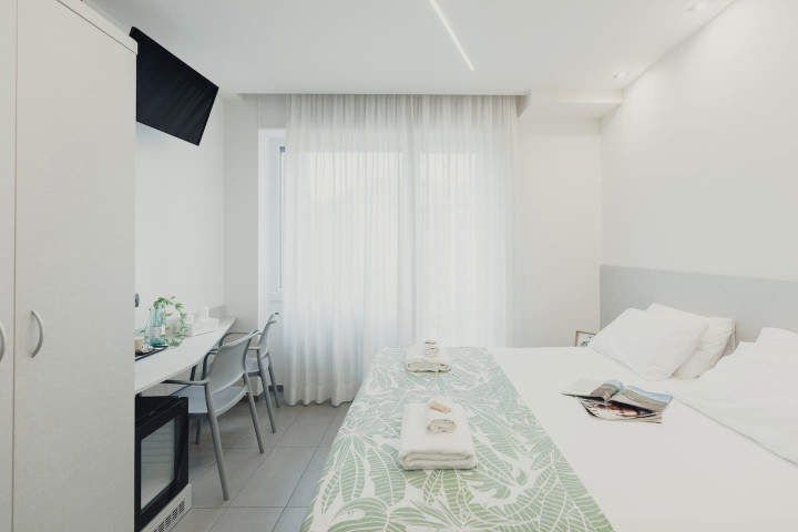 Red Comfort Room - Varese