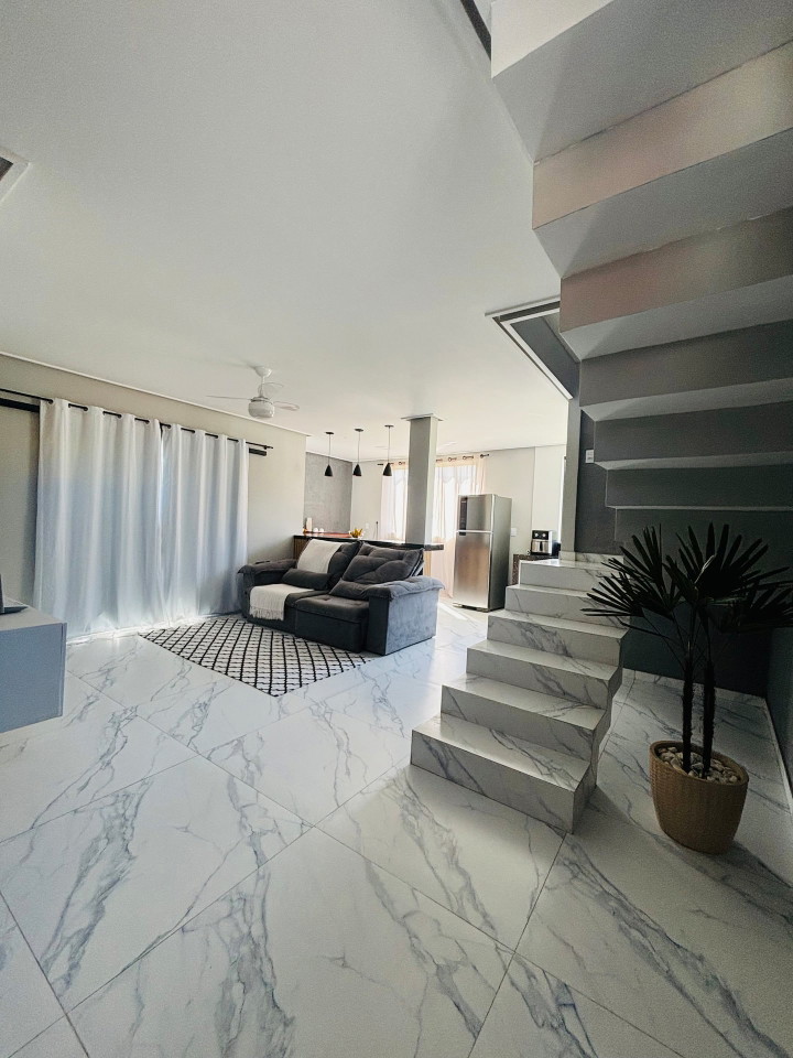 Casa Em Piúma-es
2*andar+cobertura!c/ar Qrt Casal - Espírito Santo (estado)