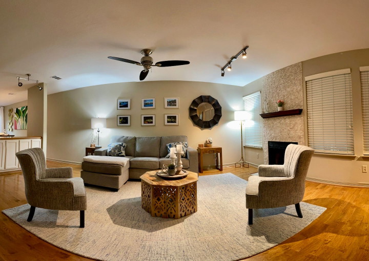 Beautiful 3-bedroom Townhome!!! - The Woodlands, TX