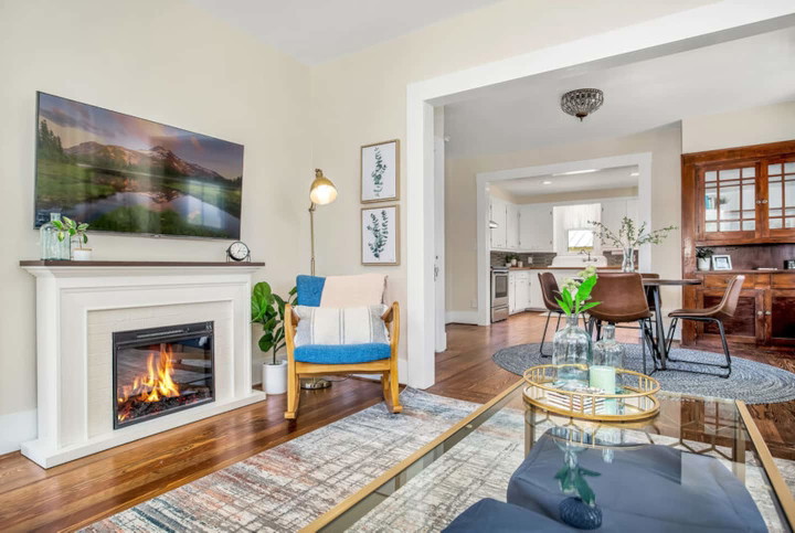 Margarete Haus | In Town | King Beds | Bbq Grill - Fredericksburg, TX