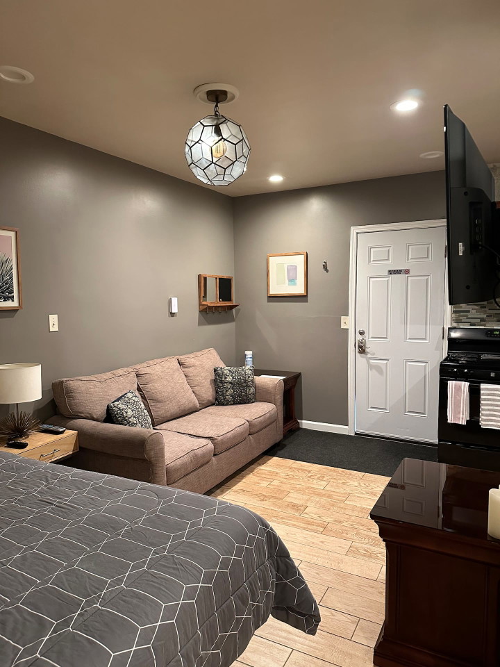#02 Downtown Studio Close To Medical Corridor. - Billings, MT