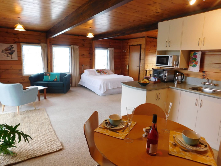 Self Contained Apartment, Close To Town And Forest - New Zealand