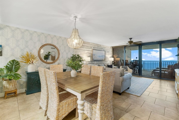 Luxurious Beachfront Oasis ~ Stunning Ocean Views - Panama City