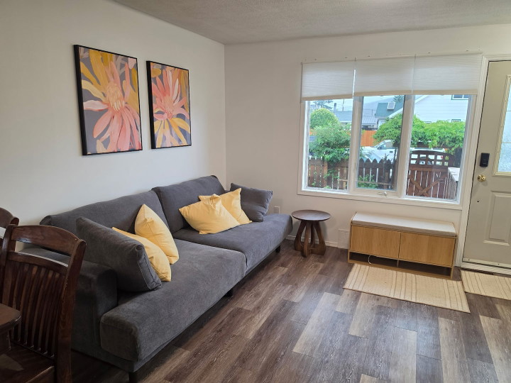Honey Haus | 2br | King Bed | Free Parking - Jasper