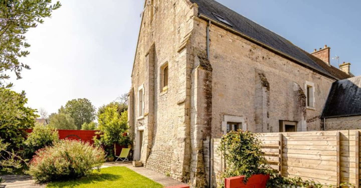 Gîte With Enclosed Garden, Ideal For Pets - Normandía