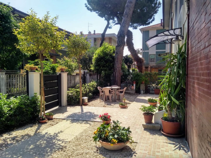 Casa Della Giovanna · By The Sea + Garden, Rimini - Rimini