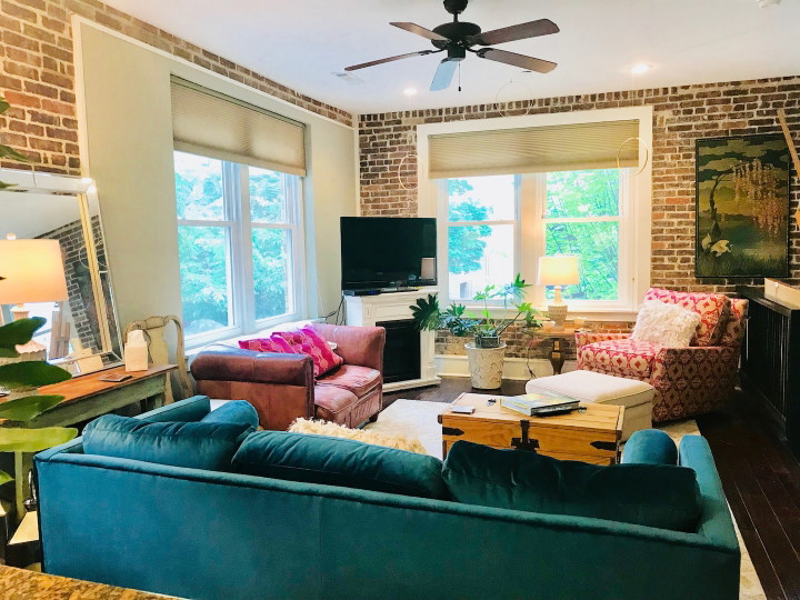 Artists Studio On The Historic Downtown Square - Fayetteville, AR