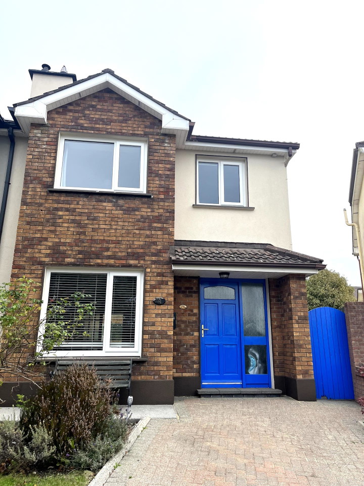 Bright & Cozy Home In Knocknacarra - Galway