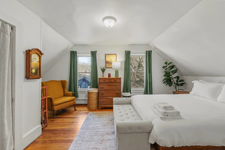 Beaver Street Loft Sunlit Berkshires Getaway - The Berkshires, MA
