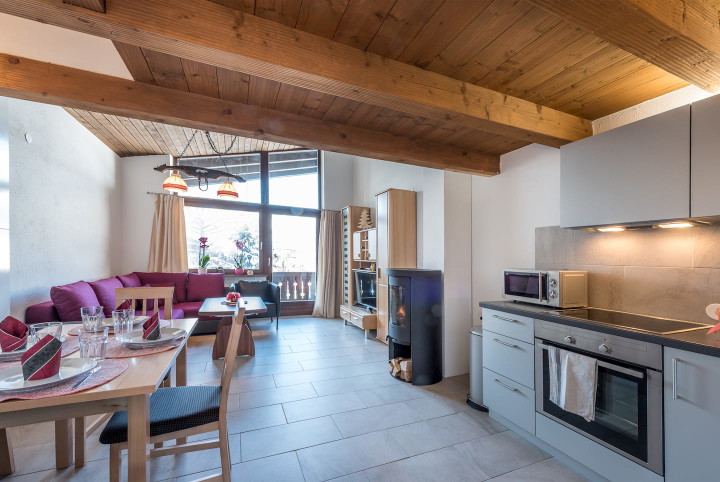 Haus Sonas - Apt With Bedroom & Loft Sleeping Area - Zell am See