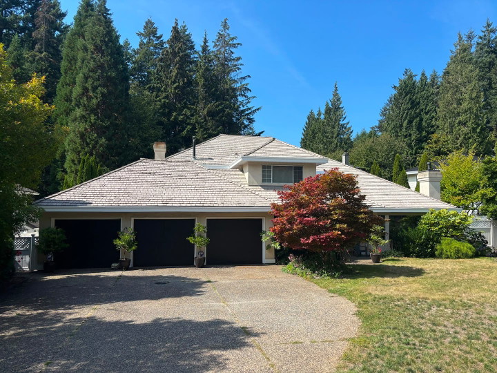 Luxe 4bdr Retreat Trails+lake + Ocean+ Pool - West Vancouver
