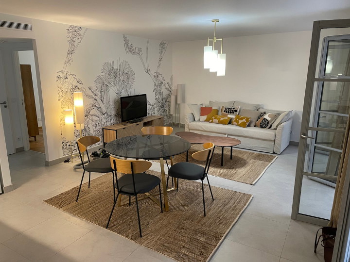 Beautiful New 2-room Apartment In Bonifacio With Free Parking - Bonifacio