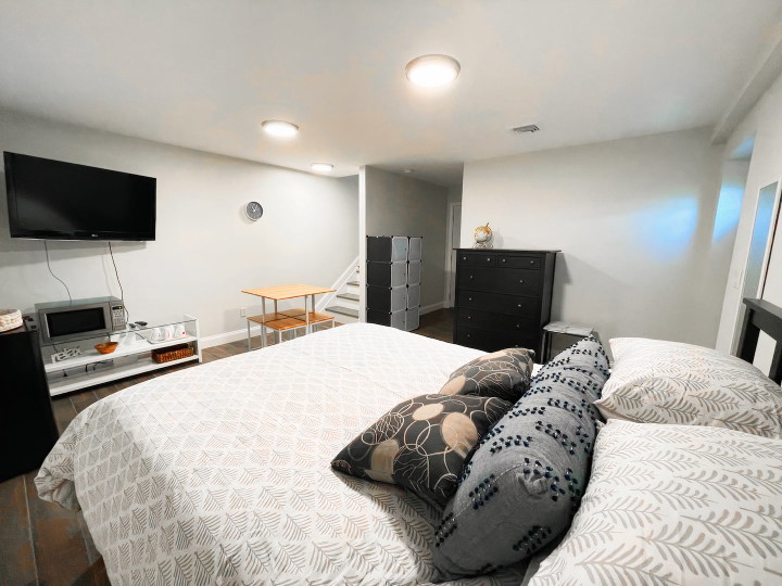 Modern 1 Bedroom Studio - 20 Min From Nyc - East Rutherford, NJ