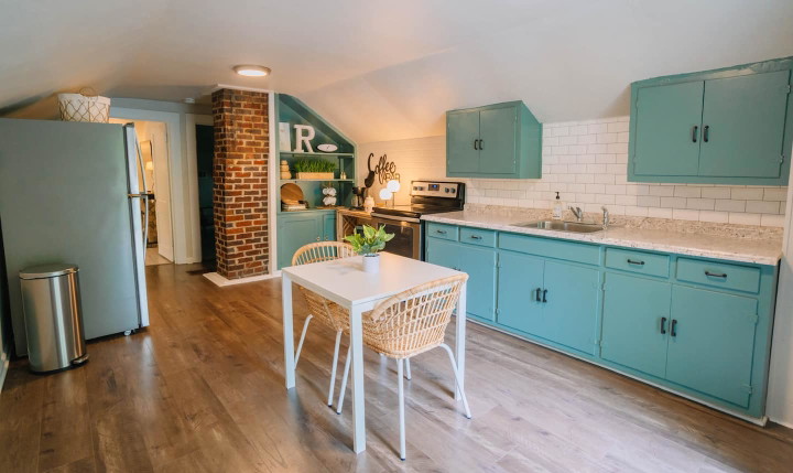 Riverside Loft. Clean, Convenient To Everything! - Columbia, TN