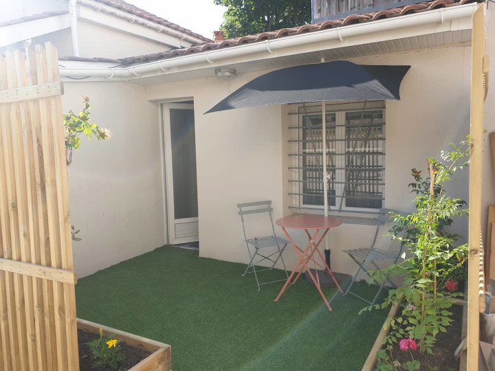 Beau Studio Avec Clim Et Exterieur - Aquitaine