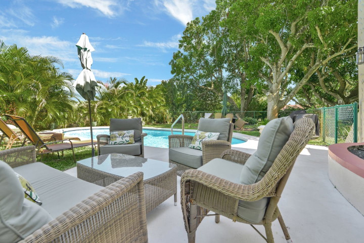 Garden Oasis Apartment With Hot Tub And Pool - Pompano Beach, FL