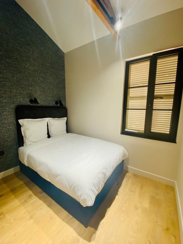 Double Room 7 - St-Laurent-du-Var
