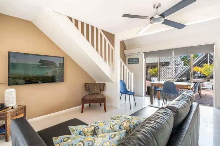 Deluxe Loft (Spa Bath) - Byron Central Apartments - Byron Bay