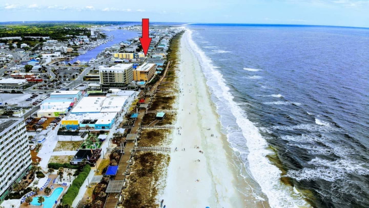 Beach Harbour 17 At The Carolina Beach Boardwalk - North Carolina