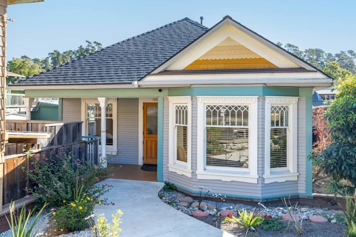 Coastal Downtown Cambria: 5 Min To Beach+ Firepit - Cambria, CA