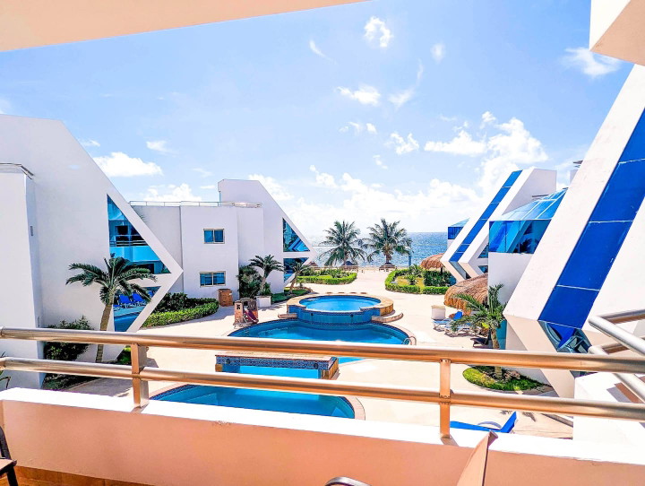 Landjammer Mexico 2 - Condo On The Beach - Puerto Morelos