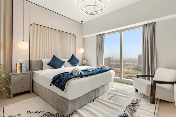 Polished Haven In Gate Tower: Pool & Gym Access - Abu Dhabi