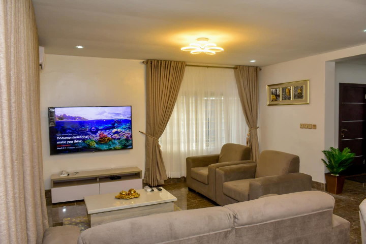 Cozy And Secure 2 Bedroom Fully Serviced Apt A - Lagos, Nigeria