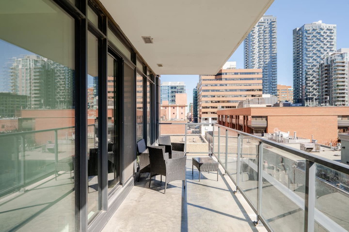 Beltline|2br|kingbed|tower View |Parking| Gym|wifi - Calgary