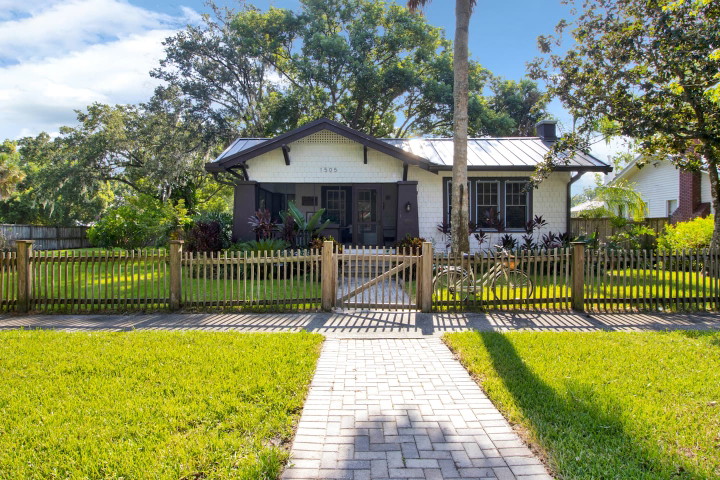 Award-winning Historic Bungalow | Screened Porch - Sanford, FL