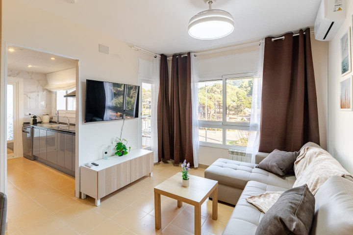 On The Beach: New Apartments In Lloret - Blanes